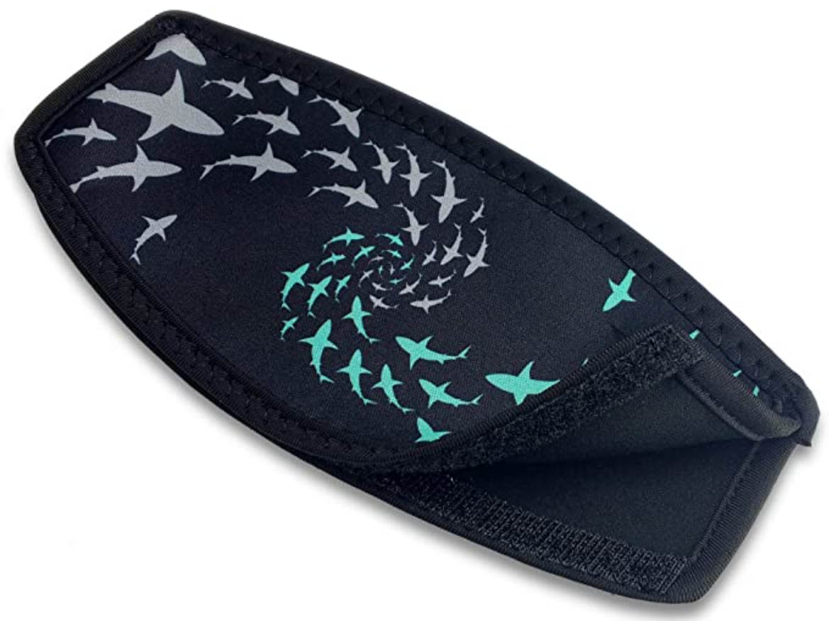 40+ Gifts for Scuba Divers That Cost Less than $60!